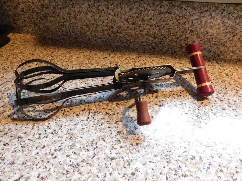 Ecko Vintage Egg Beater Mixer With Red and Cream Wood Handle - Etsy