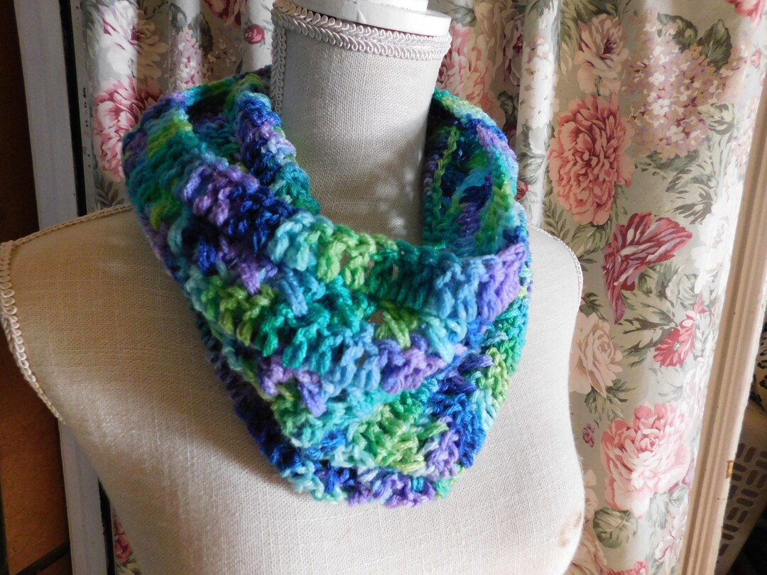Wildflowers. Crocheted Loop Scarf, Circle Scarf, Infinity Scarf, Neck ...