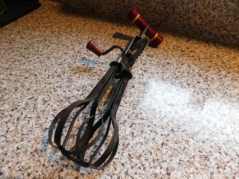 Ecko Vintage Egg Beater Mixer With Red and Cream Wood Handle - Etsy