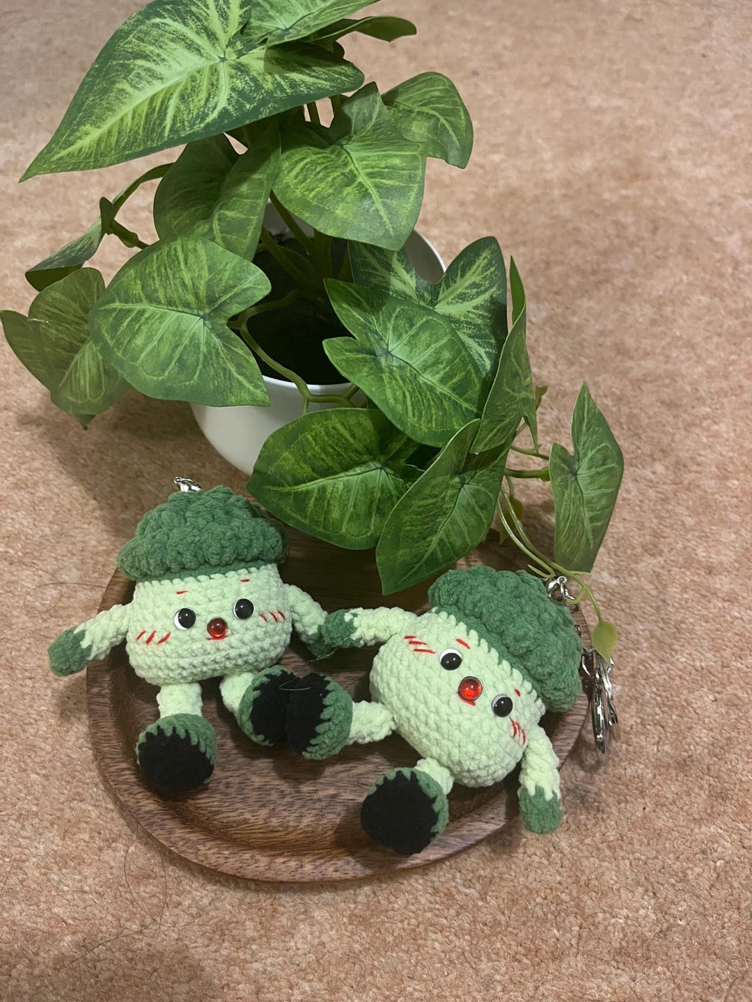Crochet Broccoli Keychain - Cute Amigurumi Vegetable Plush - Etsy