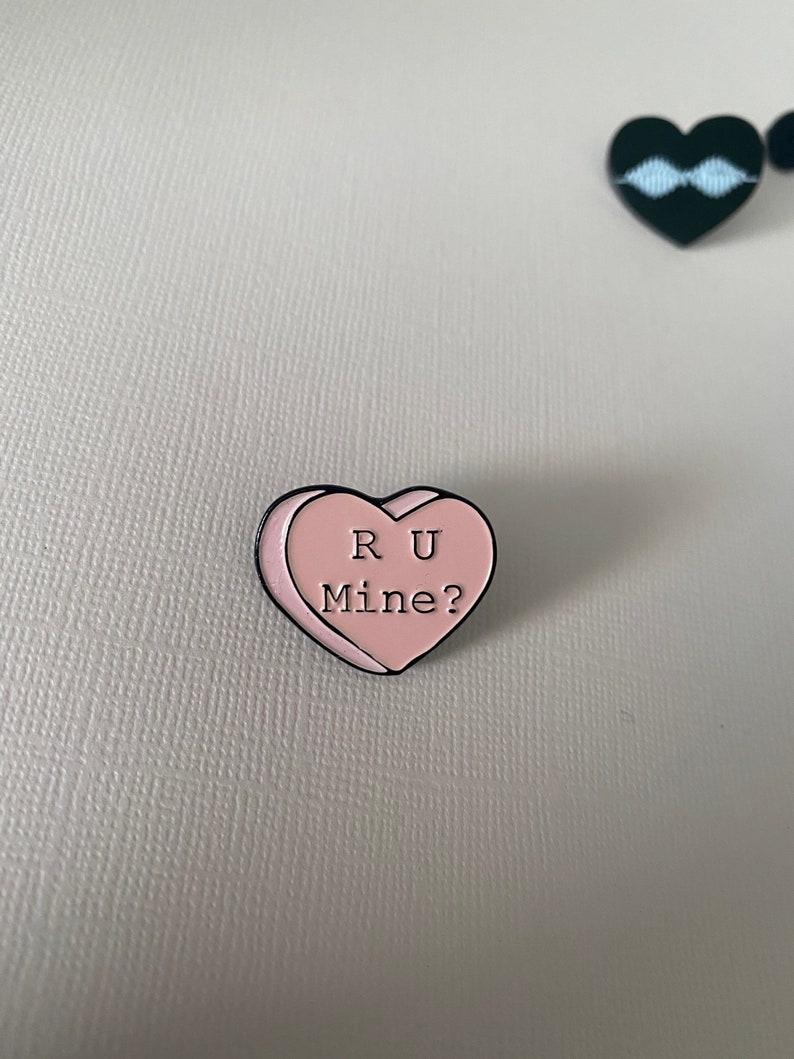 Arctic Monkeys Heart Enamel Pins. AM Soft Enamel Pin Badge - Etsy