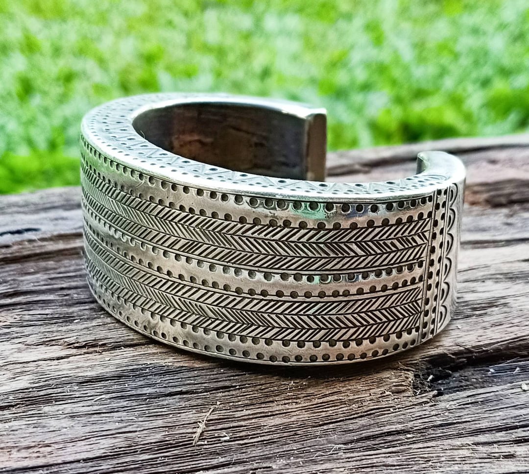 Vintage Hill Tribe Sterling Silver Cuff Bangle - Unique Ethnic Thai ...