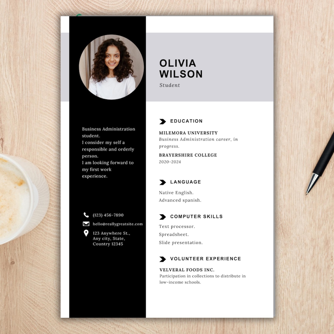 Editable Student Resume Template for Canva | Modern College Graduate CV ...