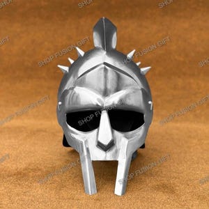 Maximus Gladiator Helmet – Hand-forged Steel Roman Armor | Historical ...