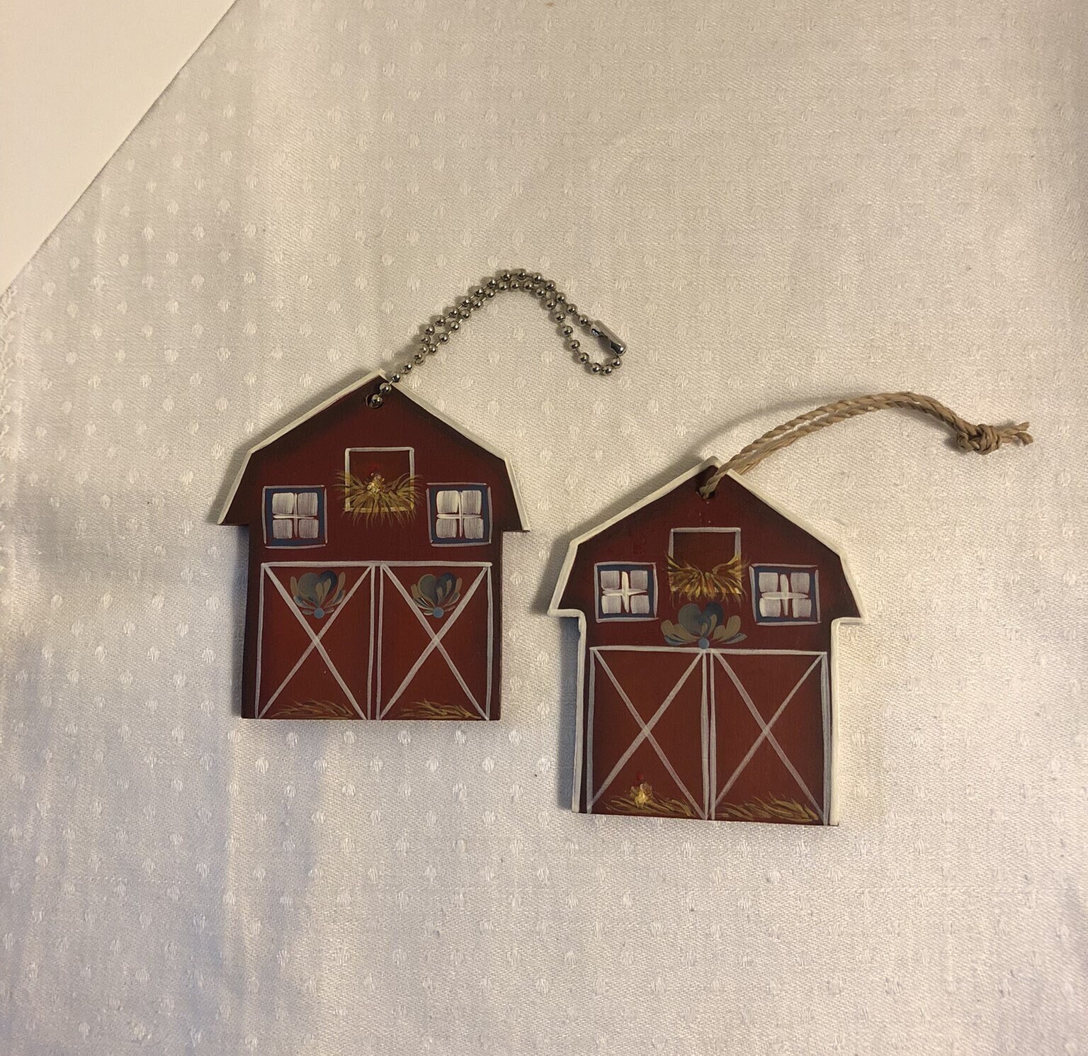 Painted Barn Ornament, Gift Tag, Farmhouse Painting, Painted Red Barn ...