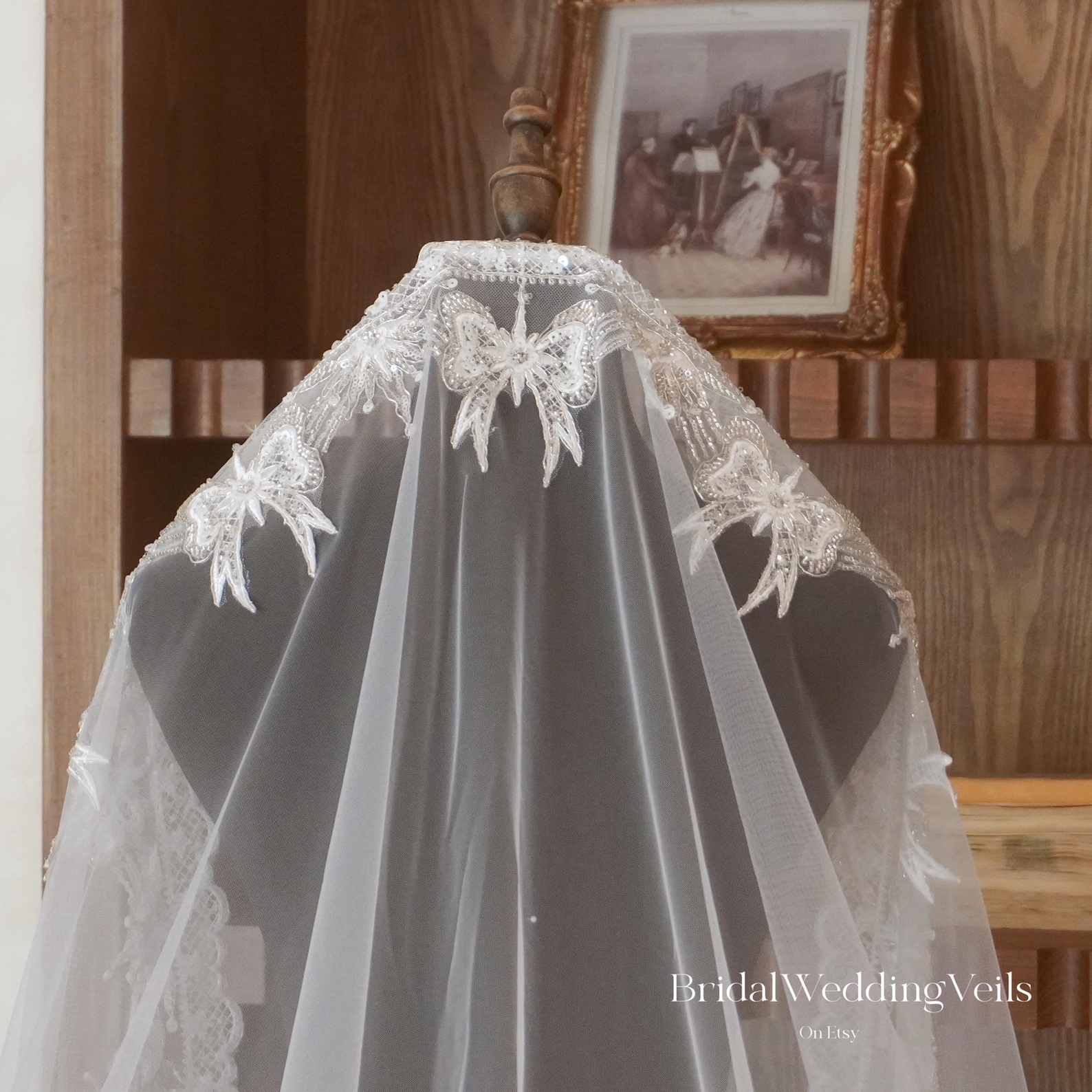 Velo de novia tipo mantilla, con ribete de encaje brillante con cuentas ...