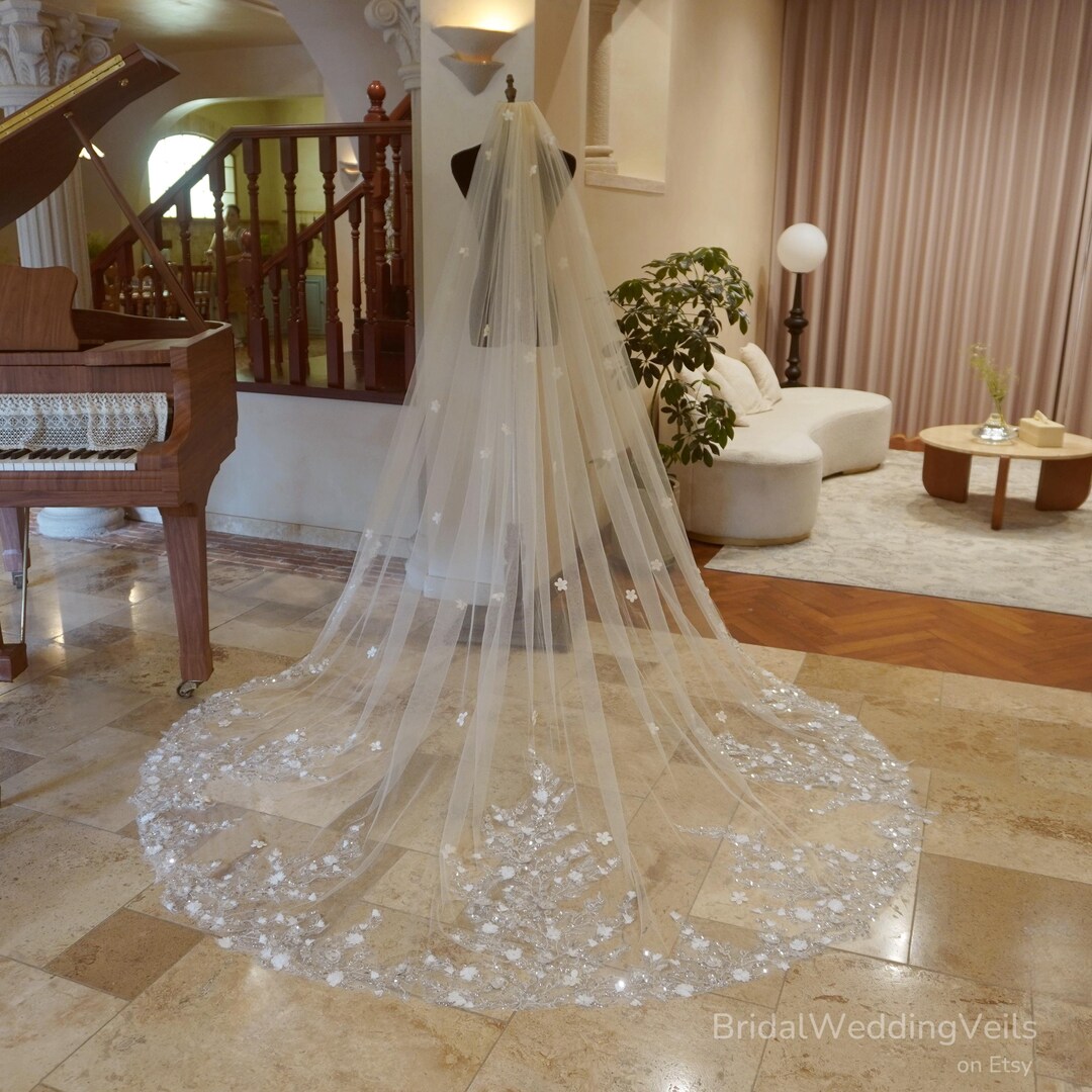 Beaded Flower Lace Wedding Veil With Scattered Flowers,cathedral 3D ...