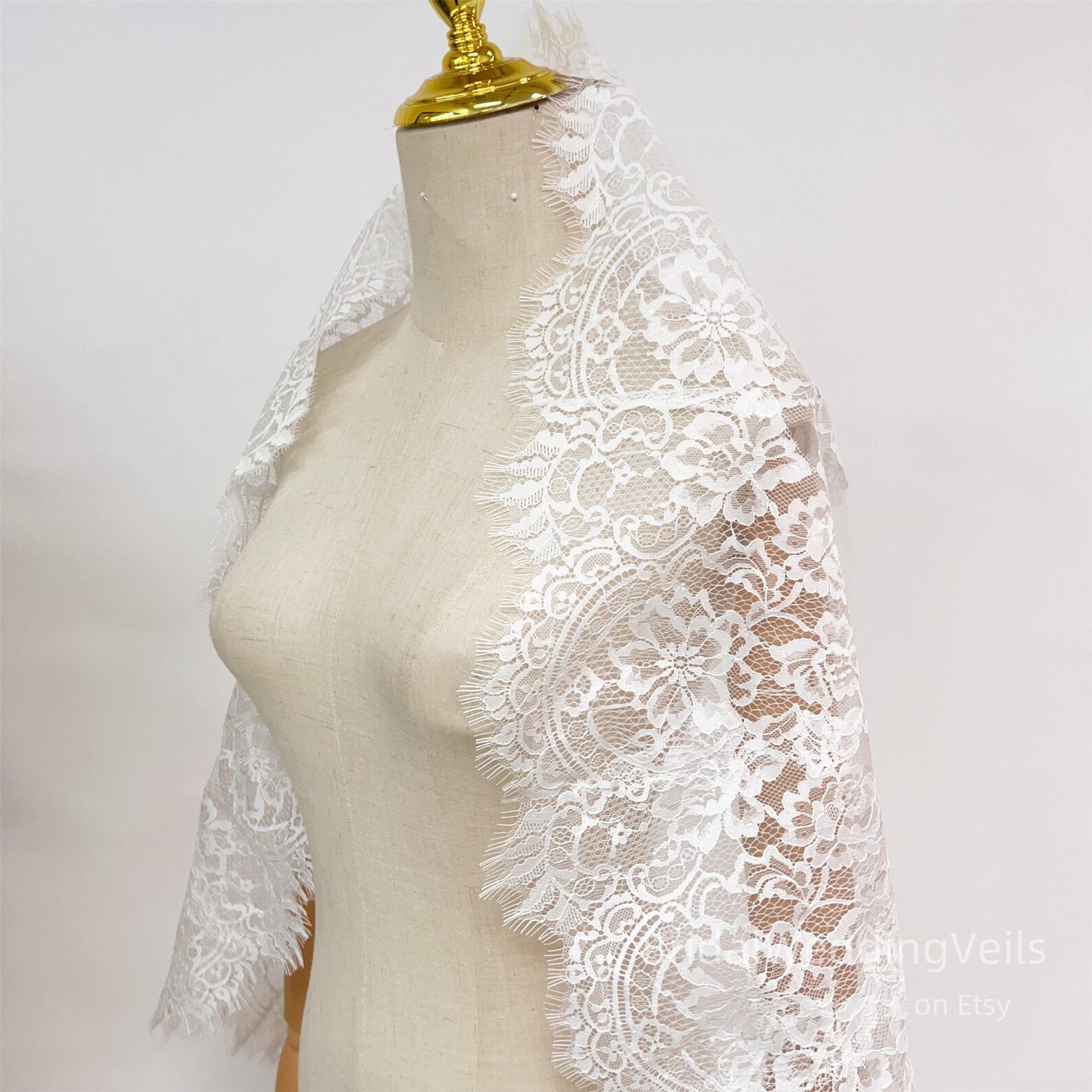 Ivory Mantilla Lace Wedding Veil: Fingertip Length, Fairy Drop Veil - Etsy