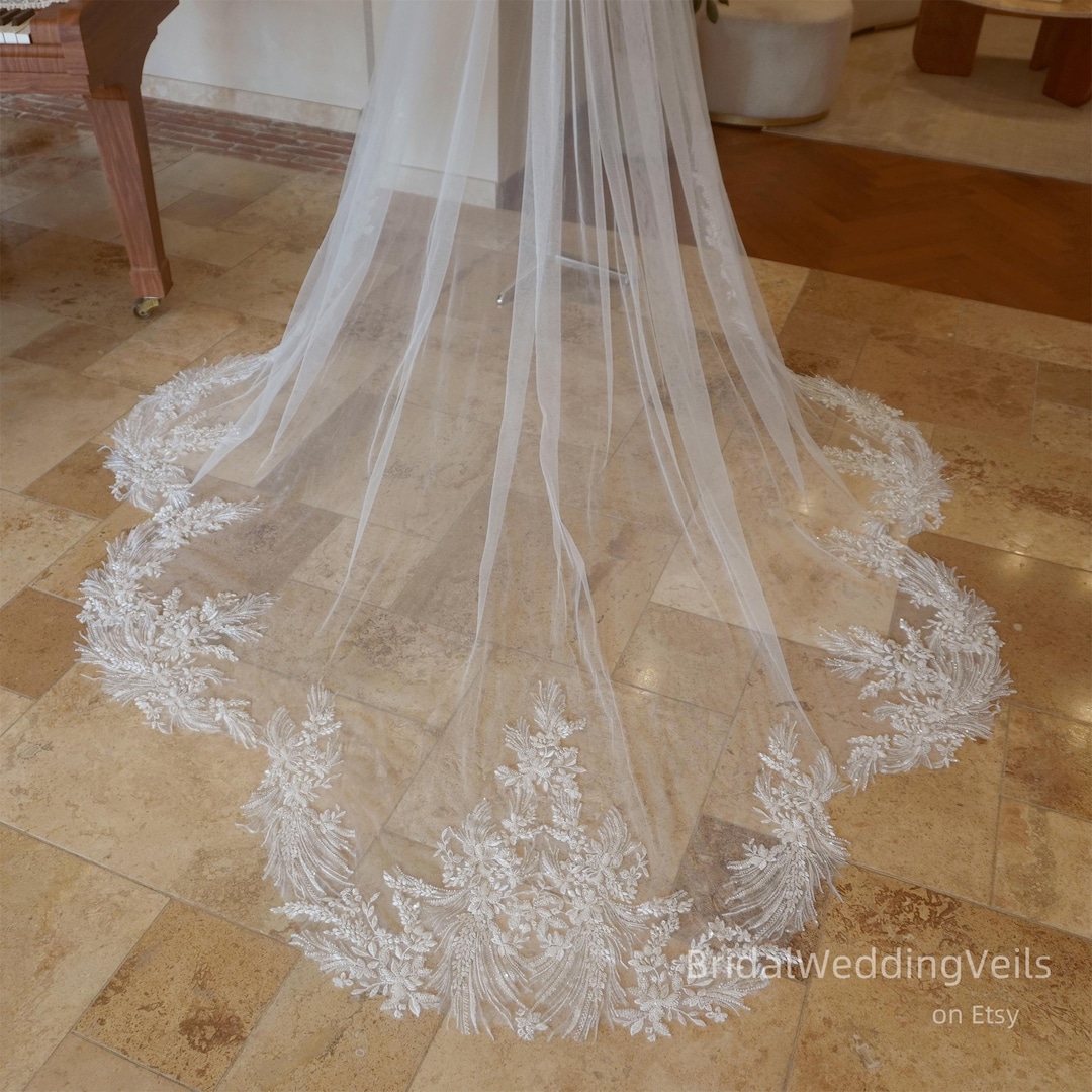Scalloped Beaded Wedding Veil in 5-round,ivory Sequins Lace Wedding ...
