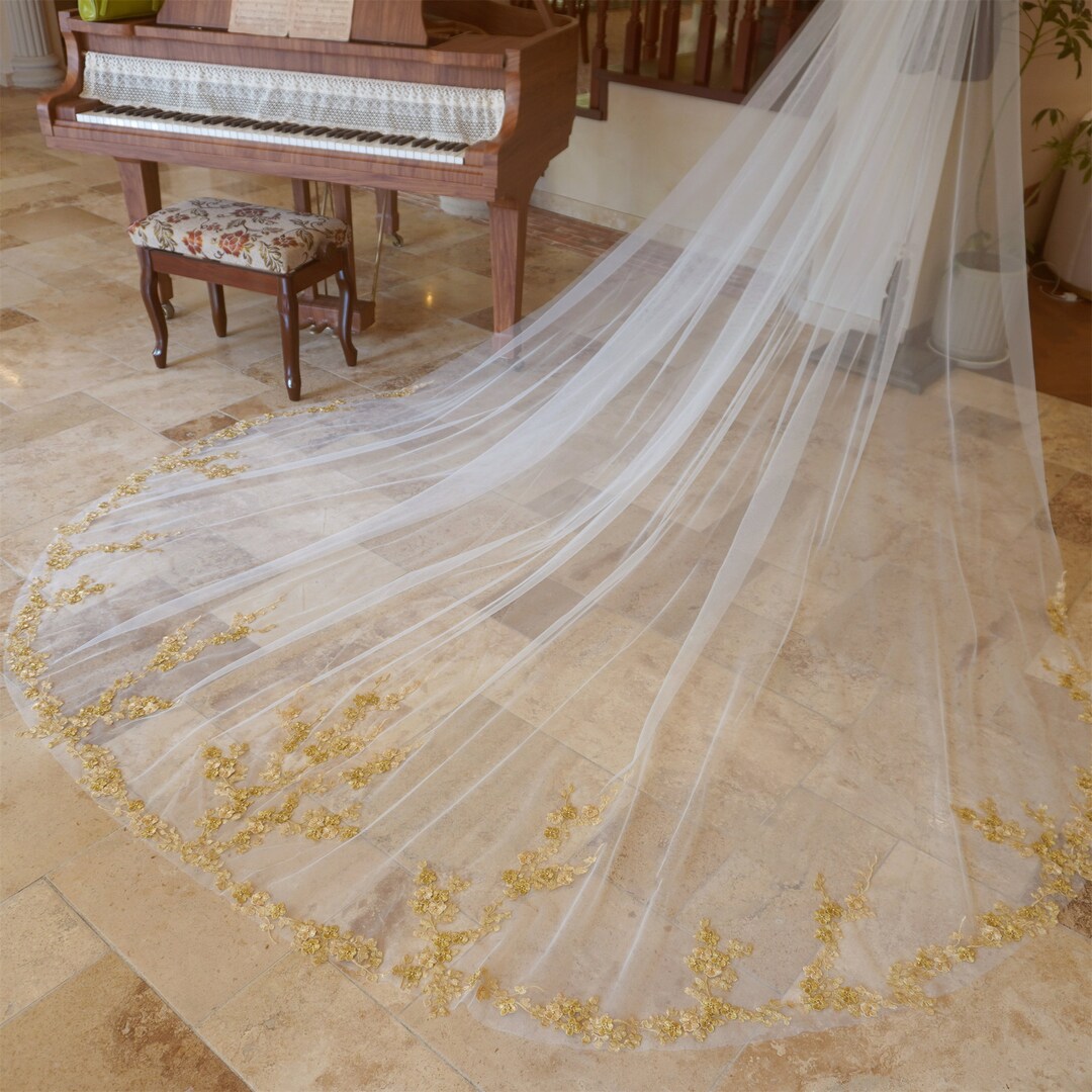 Gold Embroidery Floral Wedding Veil Cathedral,delicate Flowers Lace ...