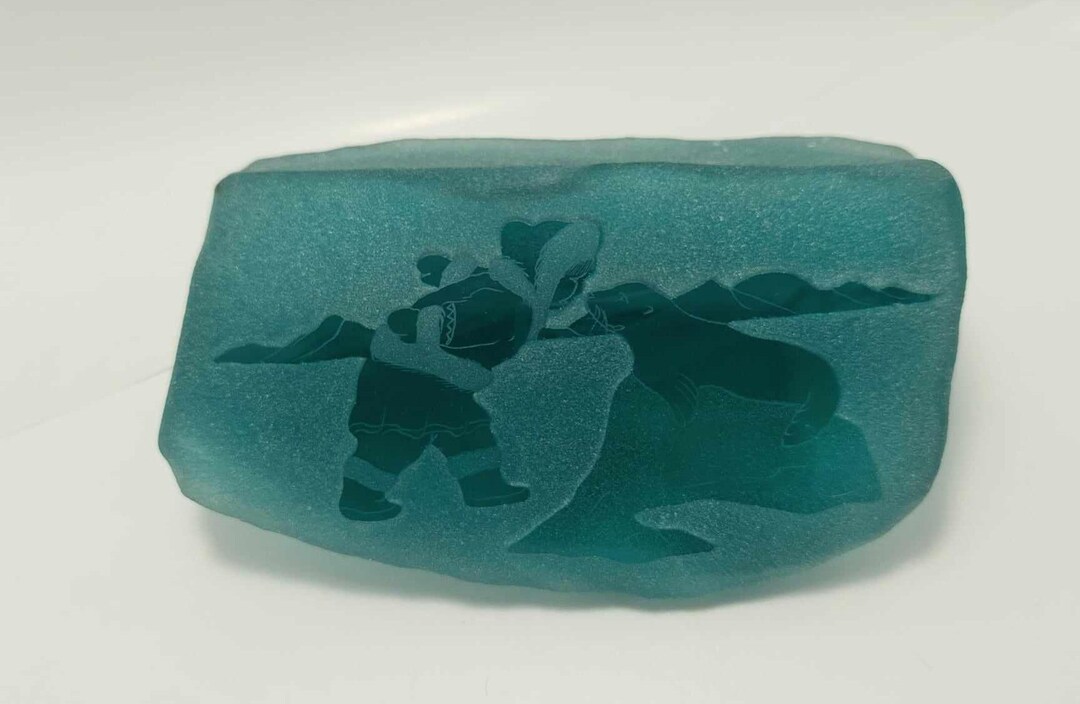 Inuit Vintage Carved Large Green Glass Paperweight, SIKU Signed. - Etsy