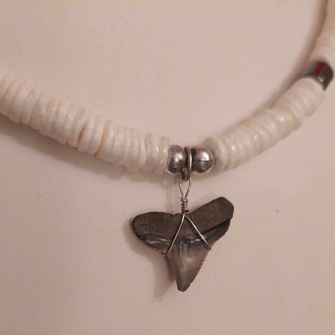 AWESOME Vintage Hawaiin Puka Shell Thick Choker Style Necklace With ...