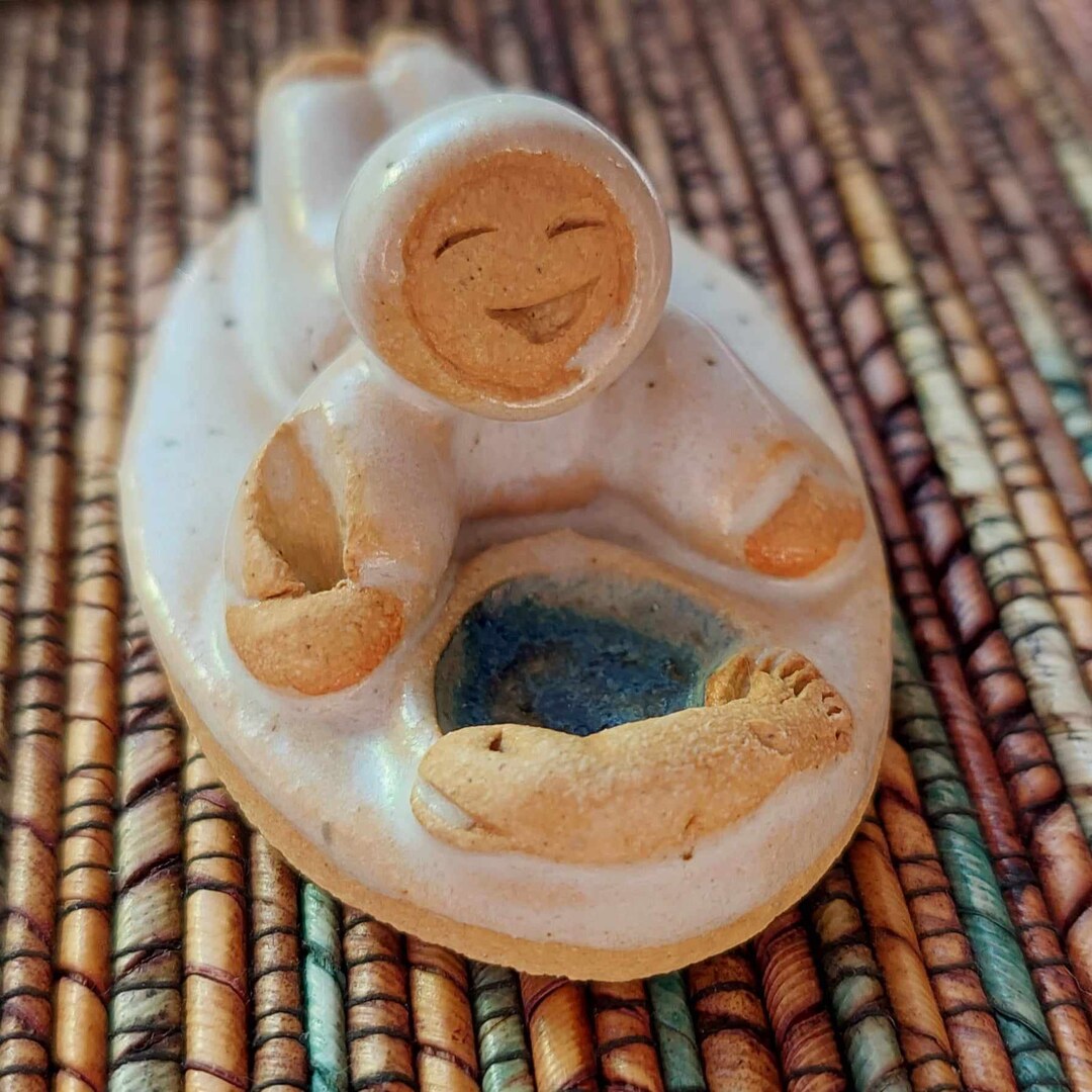 Vintage Laughing Inuit Child Ice Fishing Small Statue, Hand Made ...