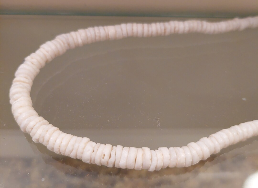 Vintage Hawaiin Puka Shell Necklace - Etsy