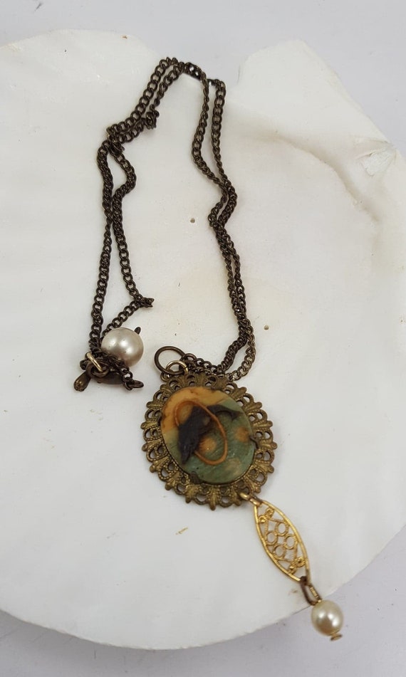 Dolphin Vintage Resin Pendant Necklace - Gem