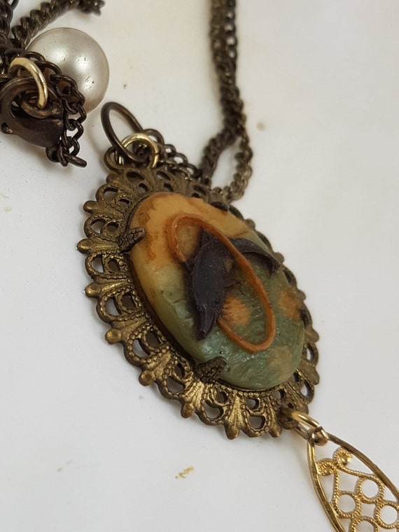 Dolphin Vintage Resin Pendant Necklace - Gem