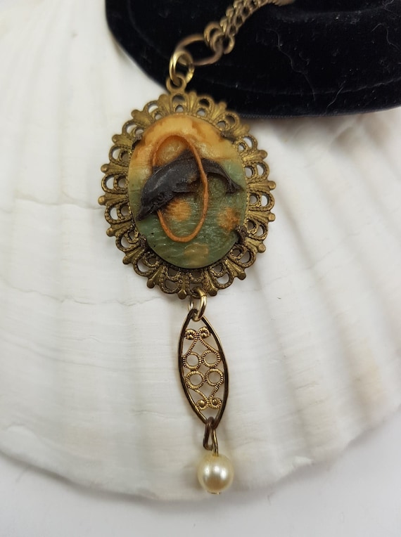Dolphin Vintage Resin Pendant Necklace - Gem