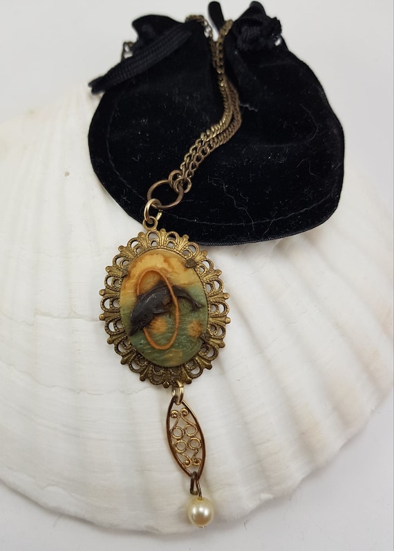 Dolphin Vintage Resin Pendant Necklace - Gem