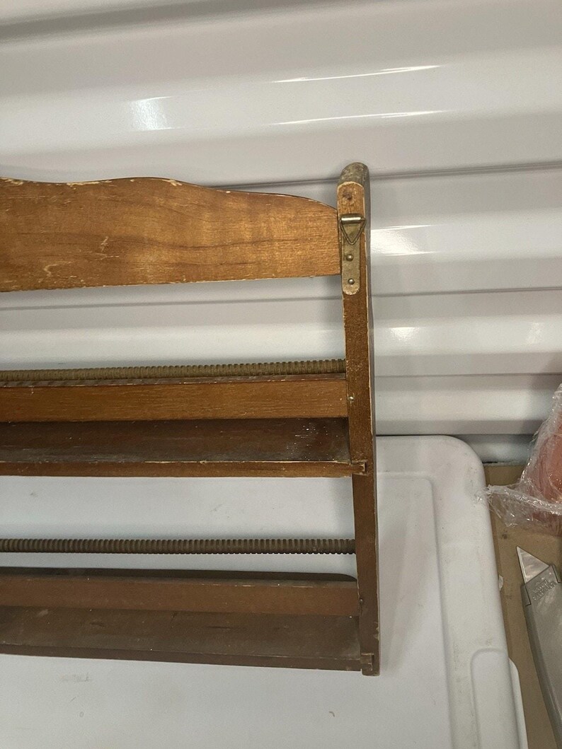 VTG Wooden Farmhouse Spindle Primitive Wall Mount Spice Rack Organizer ...