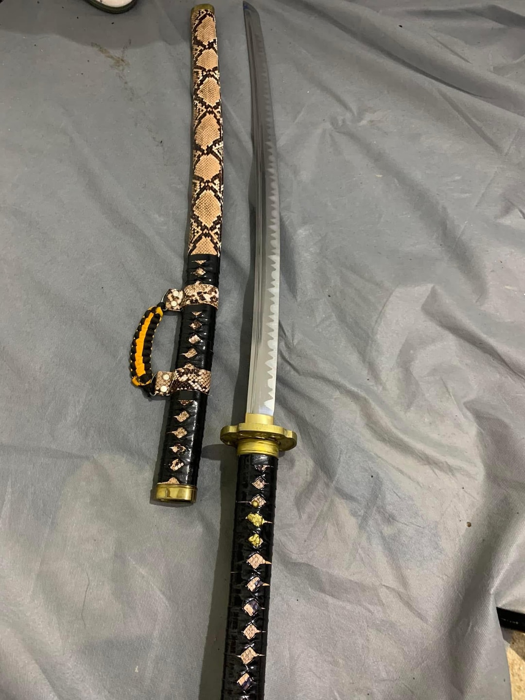 Handmade Katana Sword With Snake Skin Saya| Samurai Sword With Sharp ...