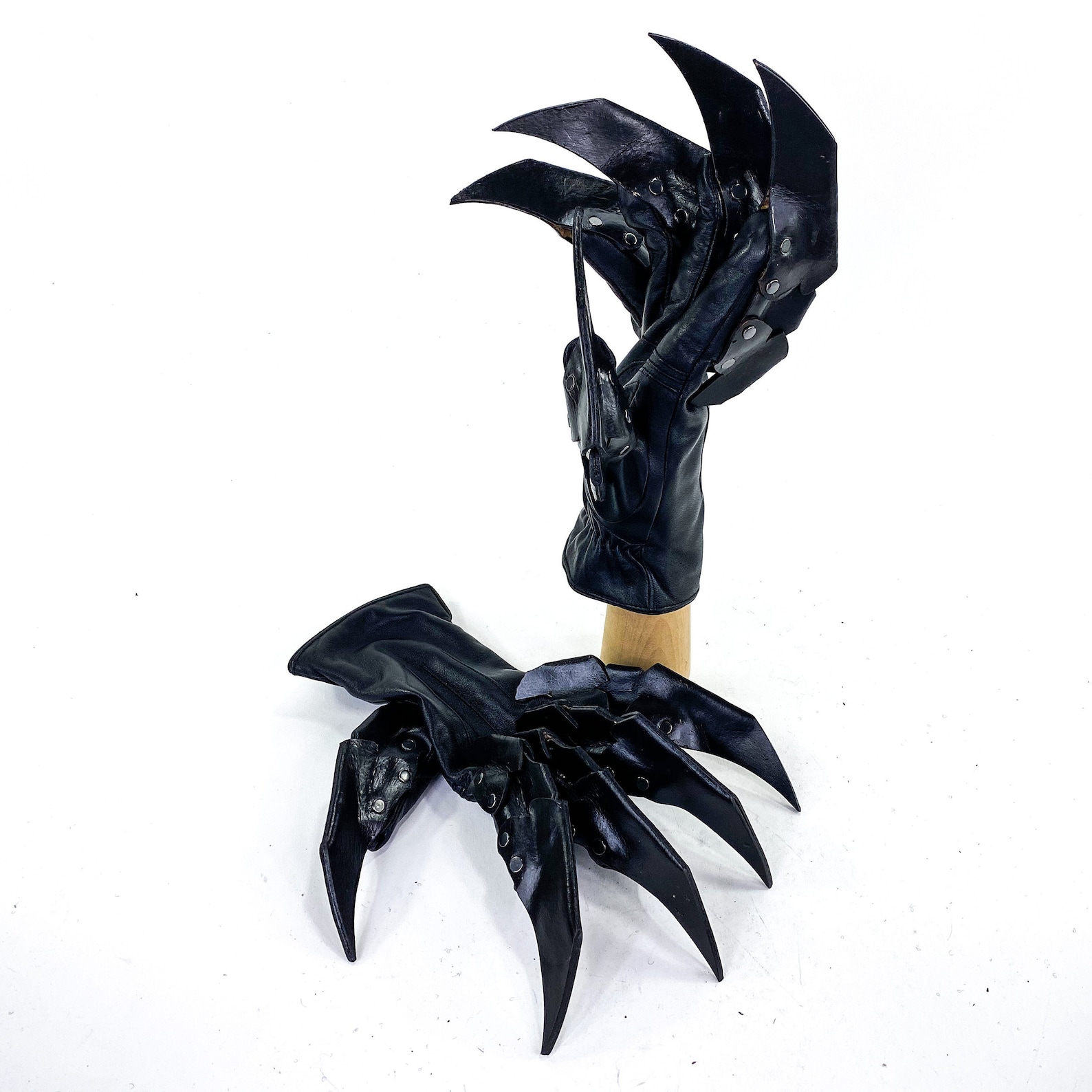 One Set of Two Handcrafted Genuine Leather Gloves With Claws - Etsy