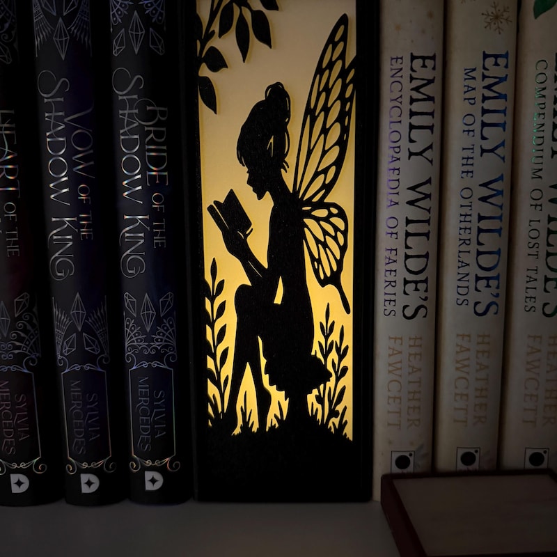 Book Nook Glowing - Etsy