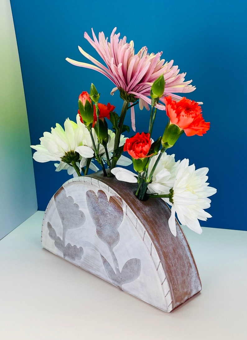 Flower Vase, Brick Red and White Flower Brick With Prairie Flower ...