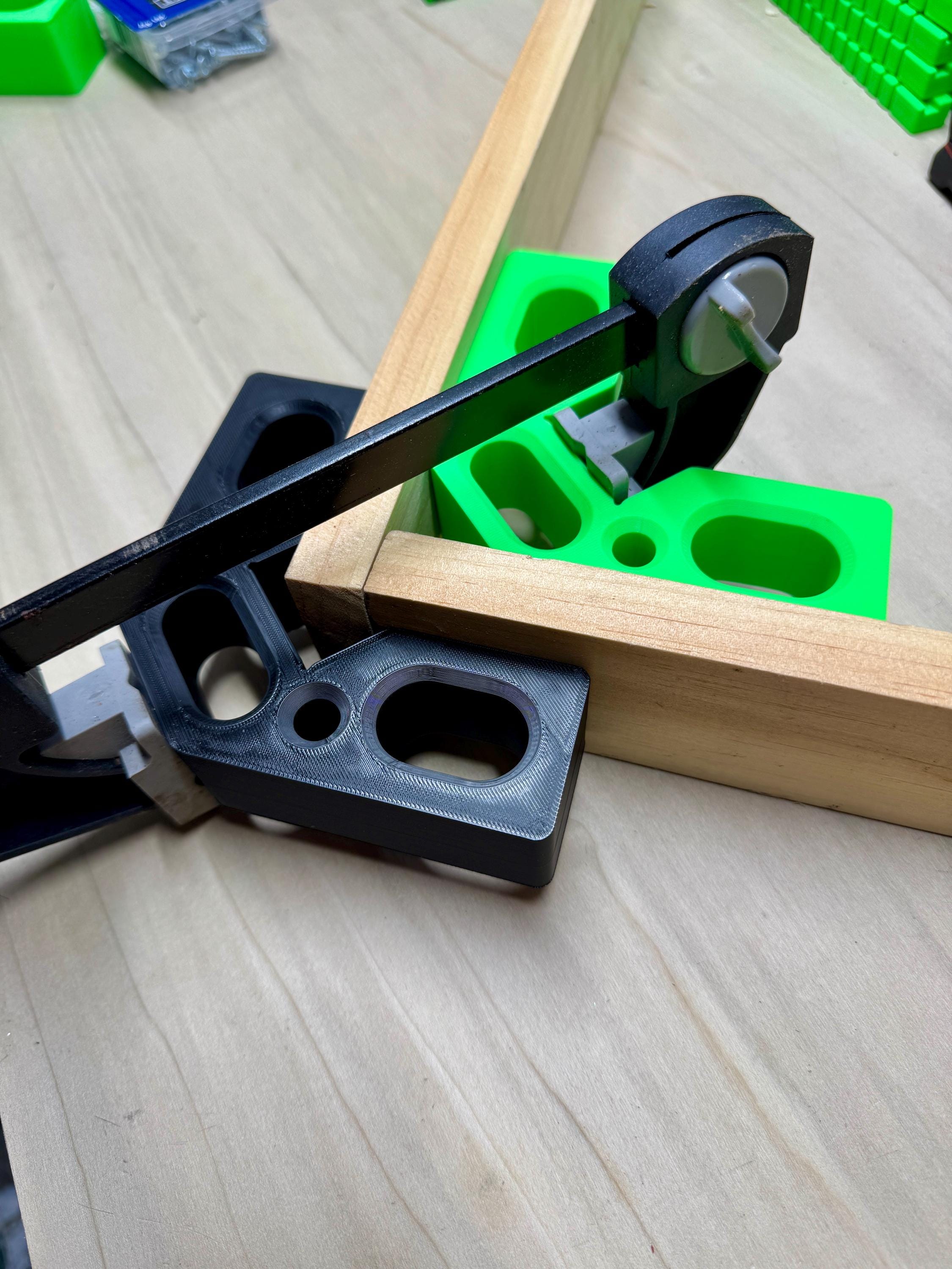 90-degree Corner Clamps – Set of 2 Wood Clamps for Frames, Boxes ...