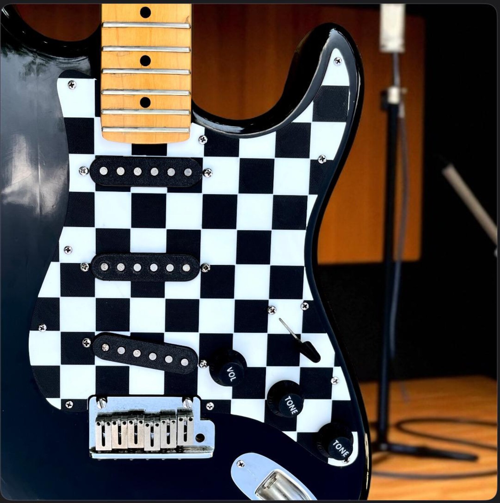 Custom 3D Printed Stratocaster Pickguard - US/MIM H/SSS 11 Hole ...