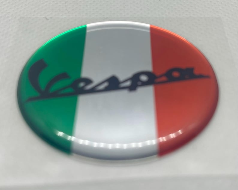 VESPA Sticker - 50mm 3D Domed Gel Motorcycle Badge, Green Chrome Red ...