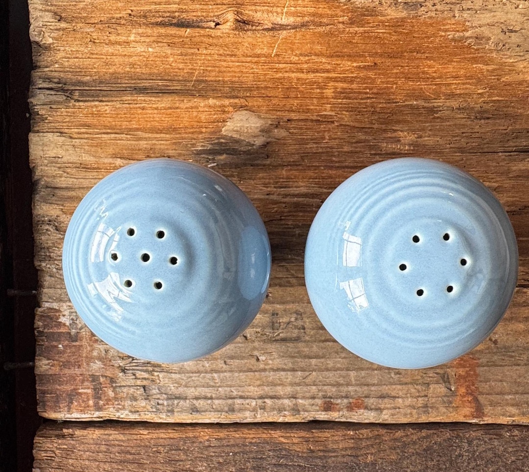 Rare Fiestaware Periwinkle Salt Pepper Holder Set Retired Periwinkle ...