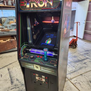 Original Midway TRON Video Arcade Game Machine, Coin Operated 1980s ...