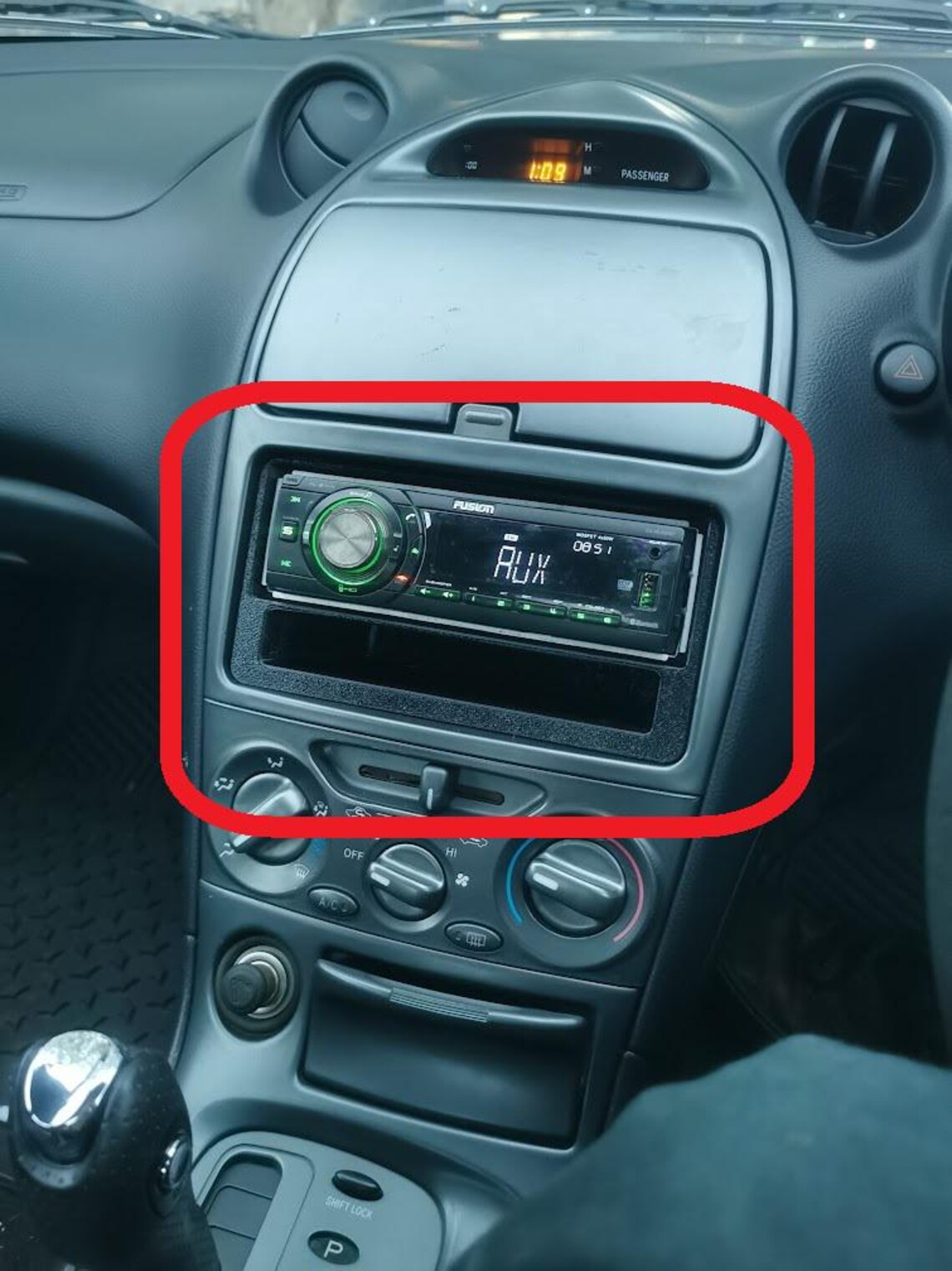TOYOTA 2000 - 2006 Celica MK7 , MR2 , RAV4 OEM Radio Unit Replace to 1 ...