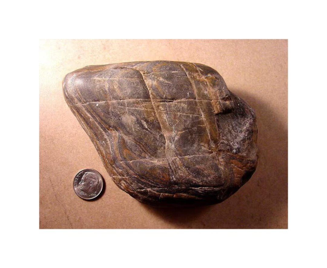 Wyoming Banded Iron Genesis Stone Suiseki Stone Natural Crystals Worry ...