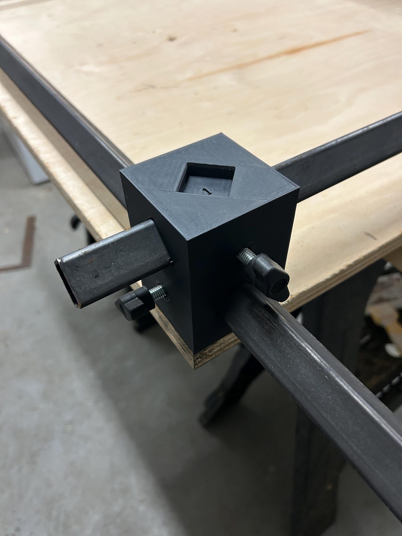 Benchtop Adjustable Wood Slab Flattening Mill Router Jig With 1"x1" Box ...