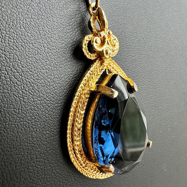Sphinx Vintage Pendant Necklace: Gold Plated Blue Glass Crystal ...
