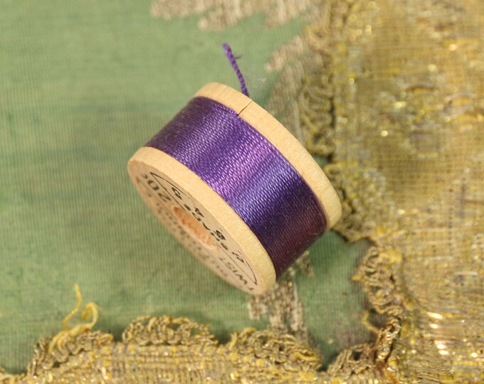 1 Vintage Pure Silk Buttonhole Twist Thread Spool 8545 Violet Purple ...