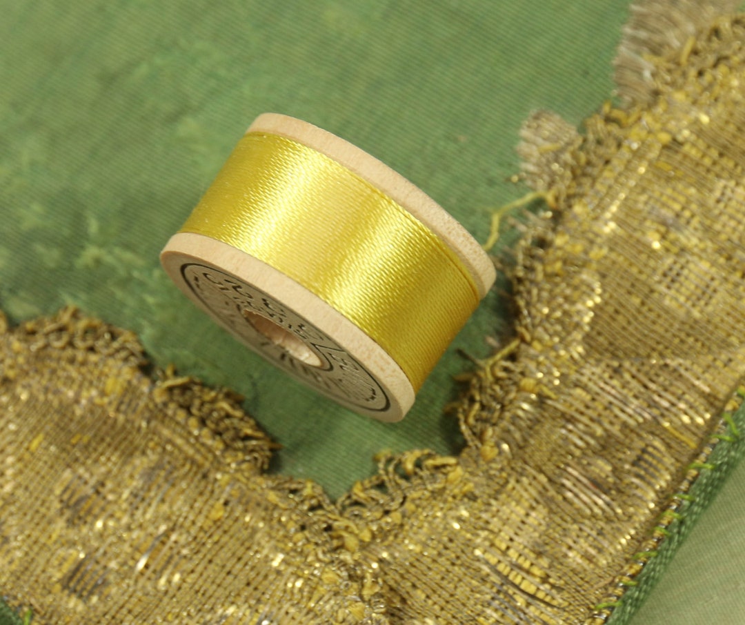 1 Vintage Pure Silk Buttonhole Light Lemon Citron Yellow Green 3325 ...