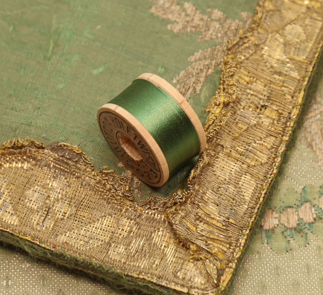 1 Spool Vintage Pure Silk Buttonhole Twist 9075 Arbor Green Belding ...