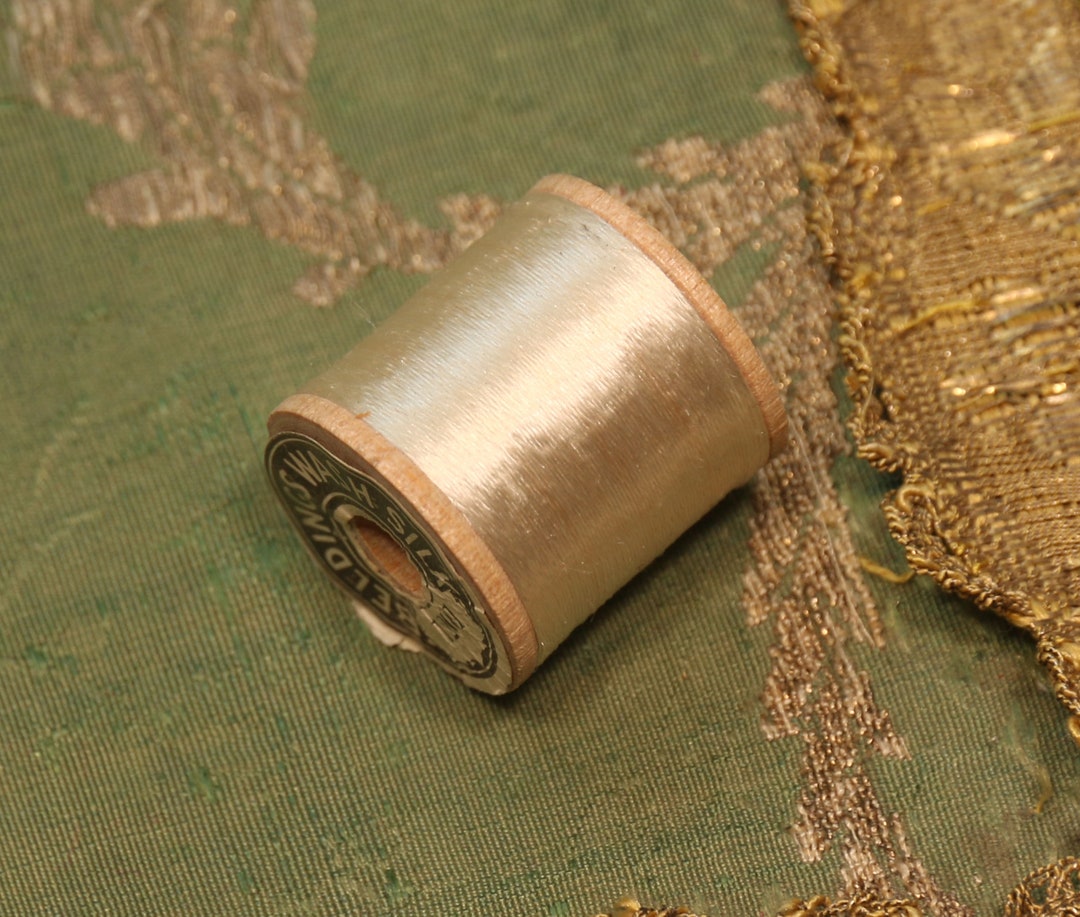 1 Antique Pure Silk Embroidery Thread Spool Warm White 1201 Soft Shade ...