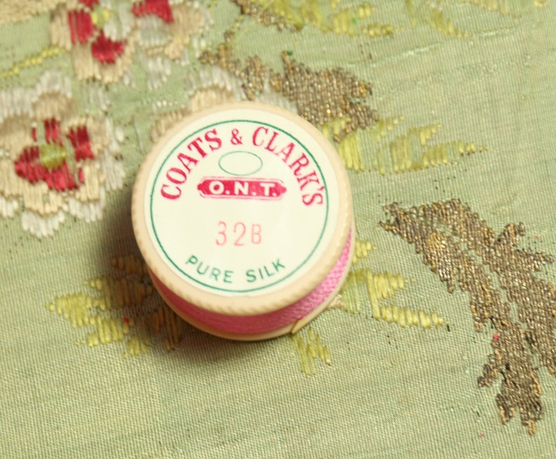 1 Vintage Pure Silk Buttonhole Twist Shade 32 B Thread Spool Rich ...