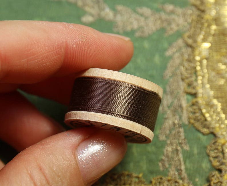 1 Vintage Pure Silk Buttonhole Twist Shade 5840 Thread Spool | Etsy