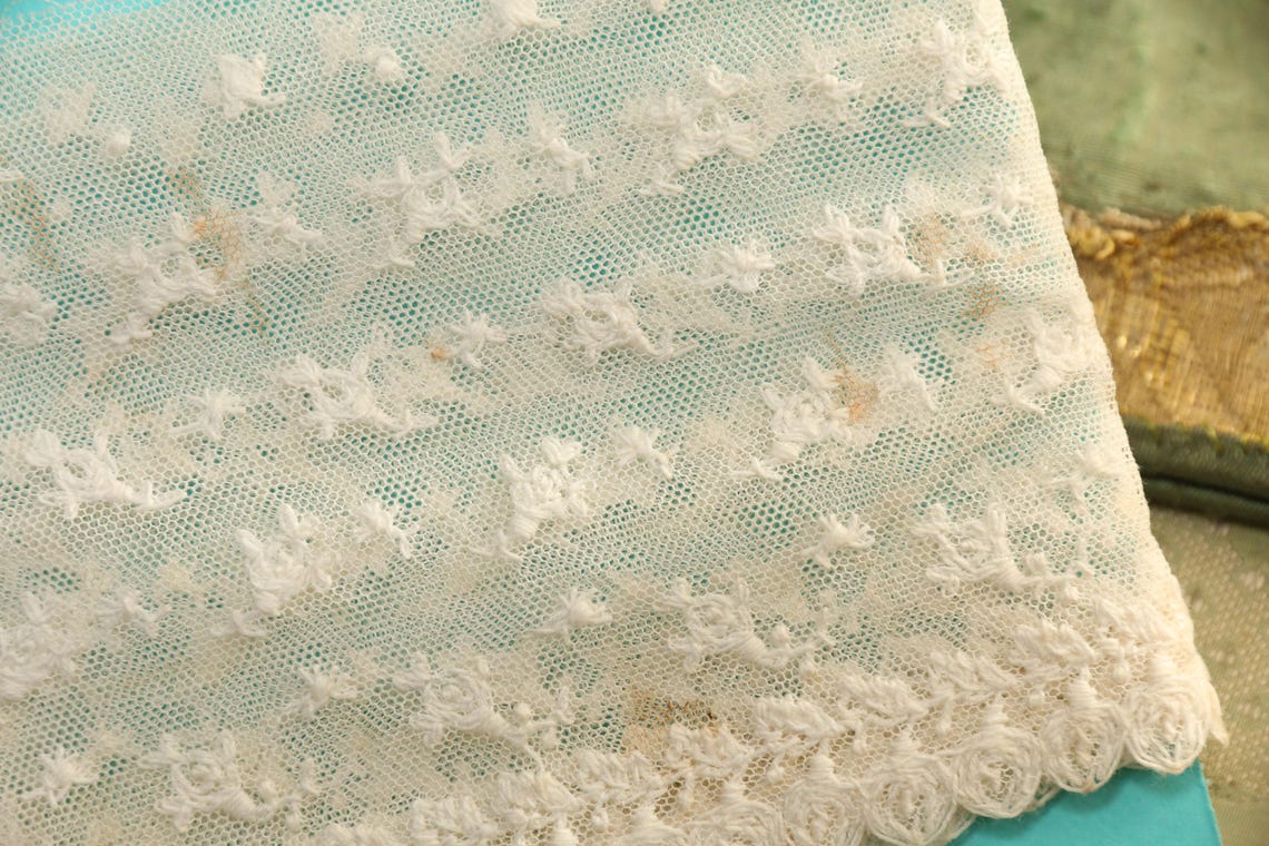 1 Yard Antique Cotton Wide Swirl Dot Lace Trim White Tambour Doll Dress ...