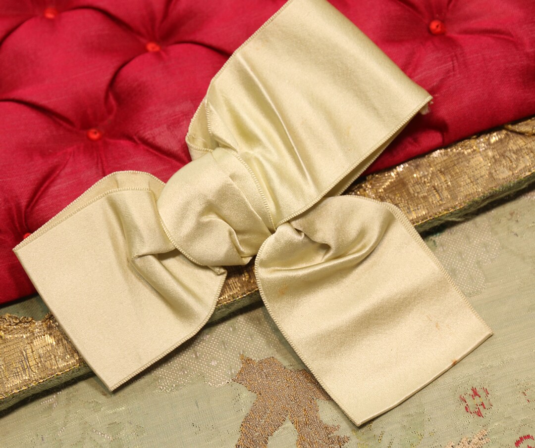 Antique Lush Celadon Satin 1900s Bow Silk Ribbon Gorgeous Millinery ...