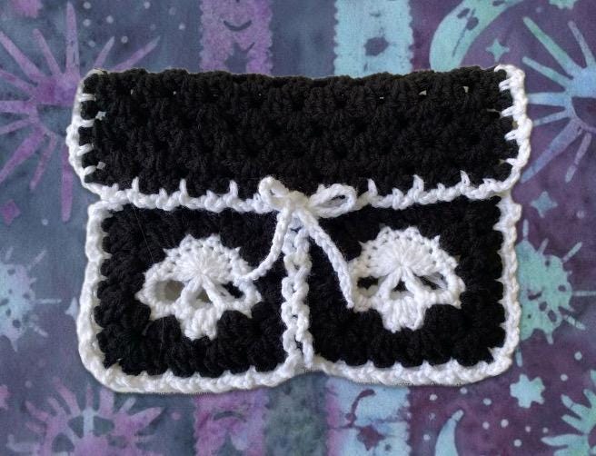 Custom Crochet Book Cover - Etsy