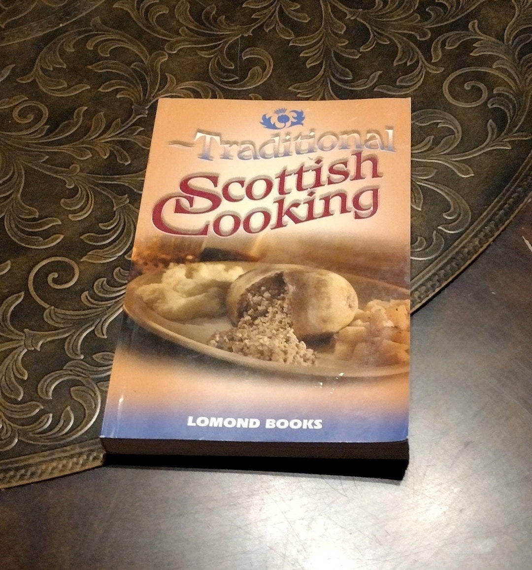 Traditional Scottish Cooking by Eleanor Cowan 2005 - Lomond Books -FREE ...