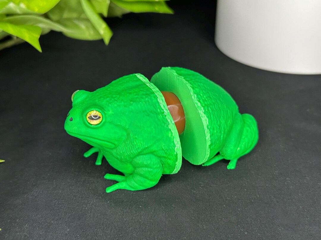Avocatoad Toad Decor Figurine With Custom Glass Eyes - Etsy