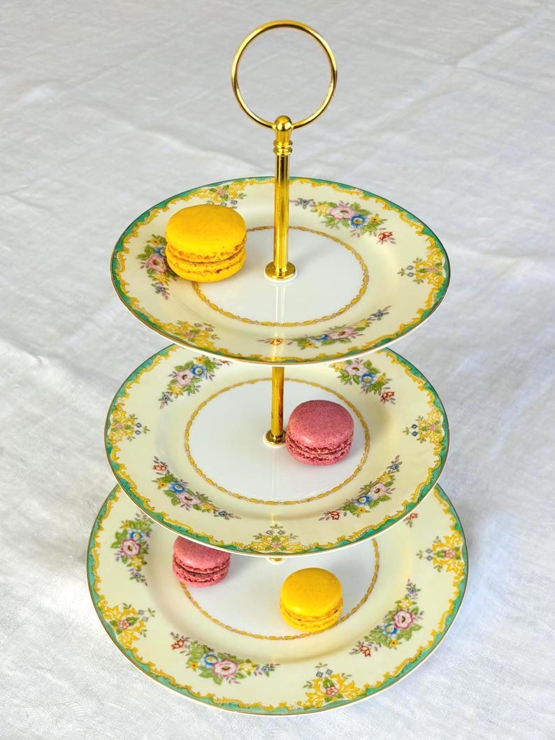 Vintage Floral 3 Tier Cookie, Dessert & Cake Stand | Meito Tea Party ...