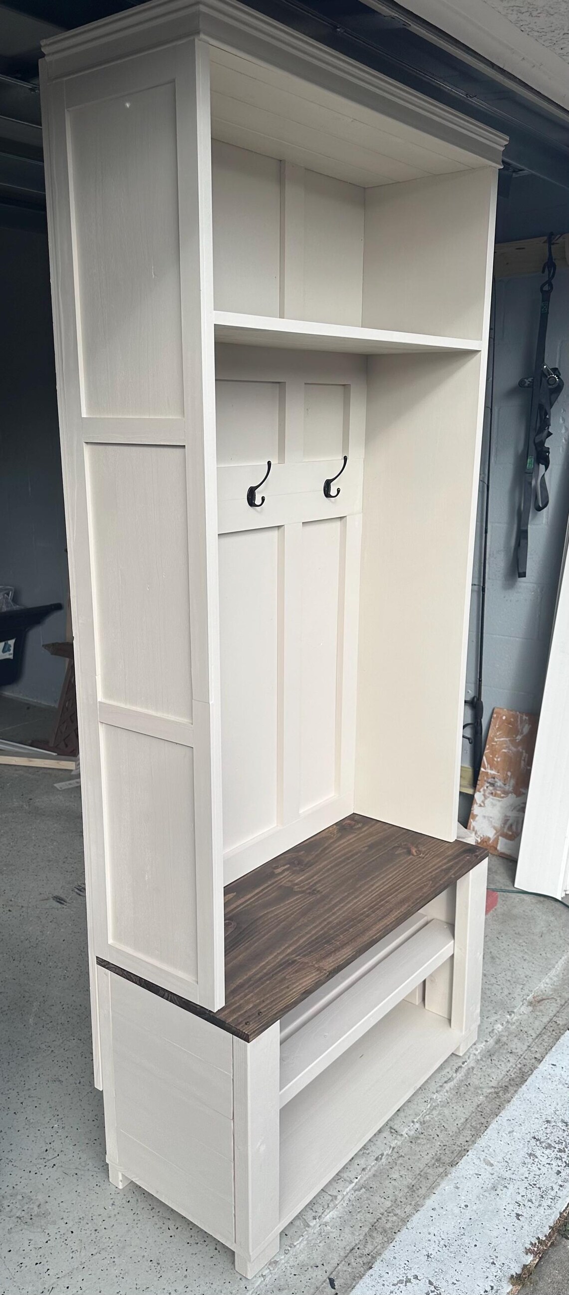 Custom Entryway Farmhouse Hall Tree - Etsy