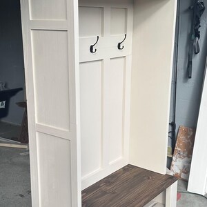 Custom Entryway Farmhouse Hall Tree - Etsy